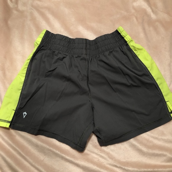 Ivivva | Bottoms | Greengray Ivviva Shorts | Poshmark